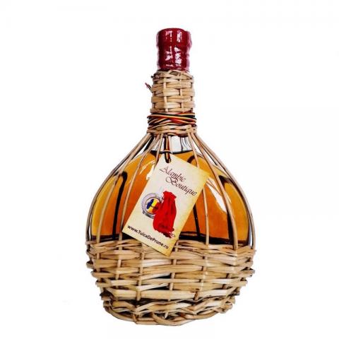 Plosca traditional romaneasca imbuteliata cu rachiuri. - Plosti ...